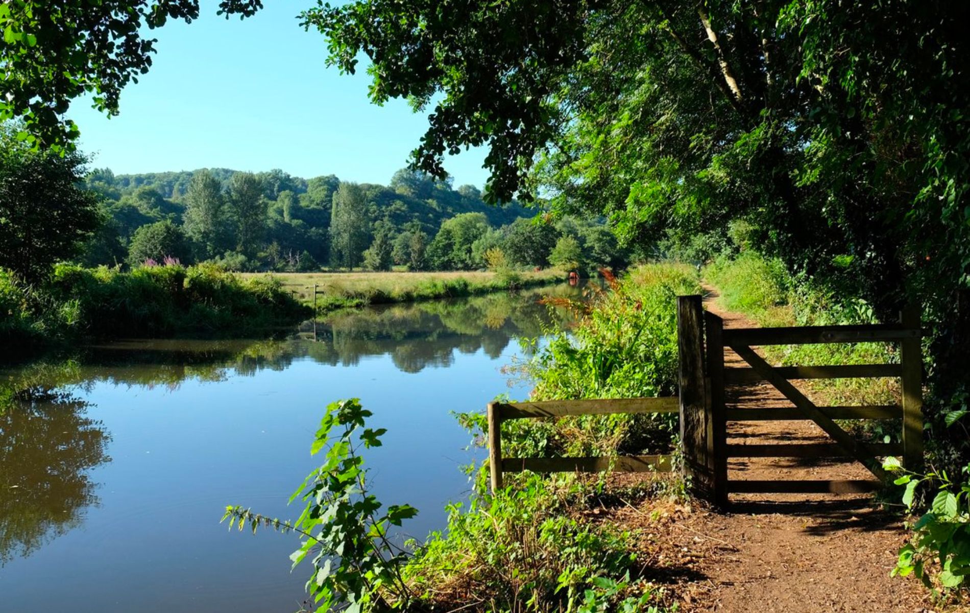 Public Footpath Next to House | Everything you need to know